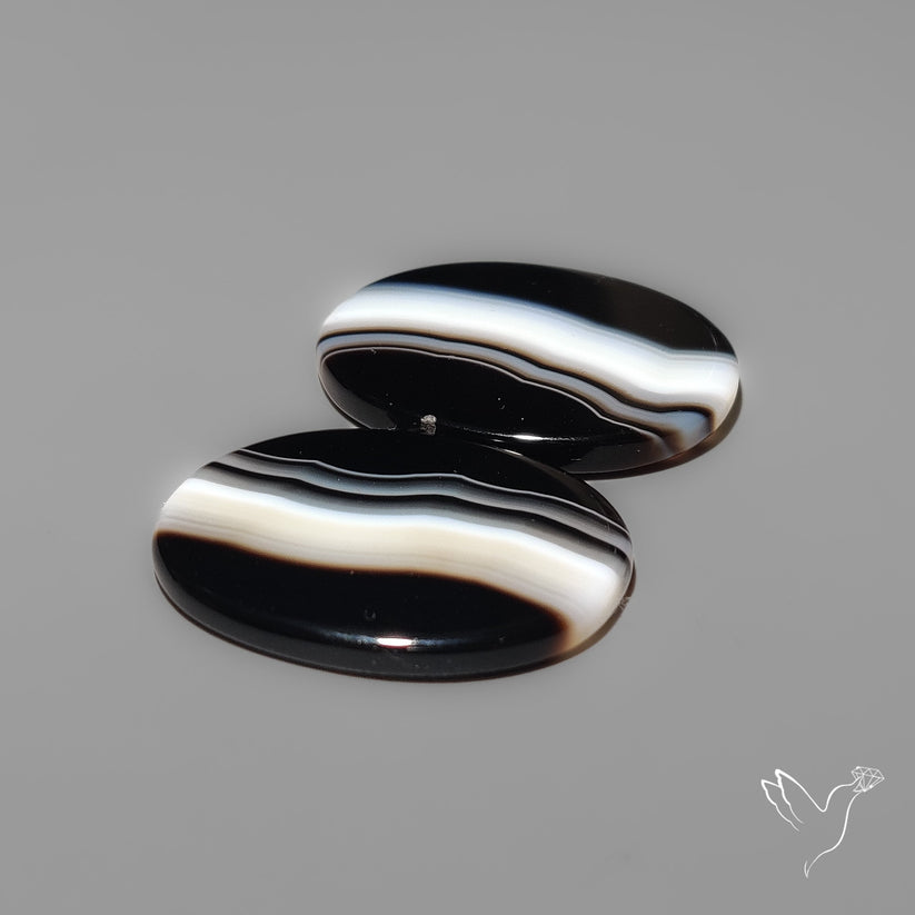 Banded Agate | Black Banded Agates Pair (30X243 mm) | Gemstones For Sale